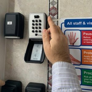 Charlotte Guest House family rooms business rooms studios to let